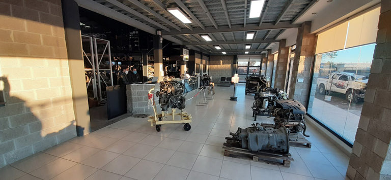 Nosotros – Autopartes Colon